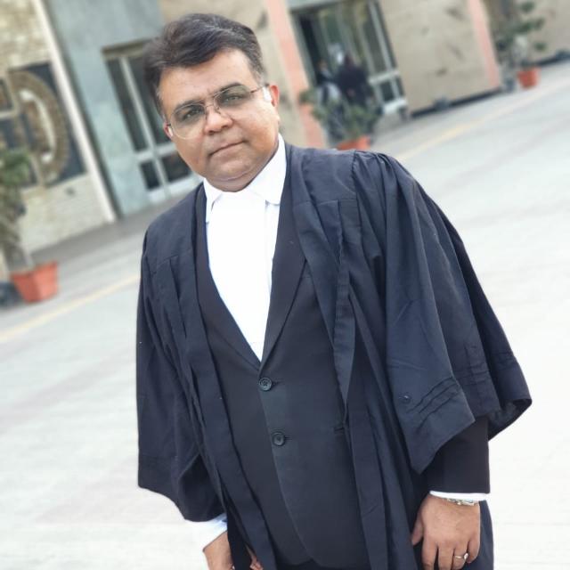 Advocate Tarun Kumar Arora - Lawyer in - MyAdvo.in